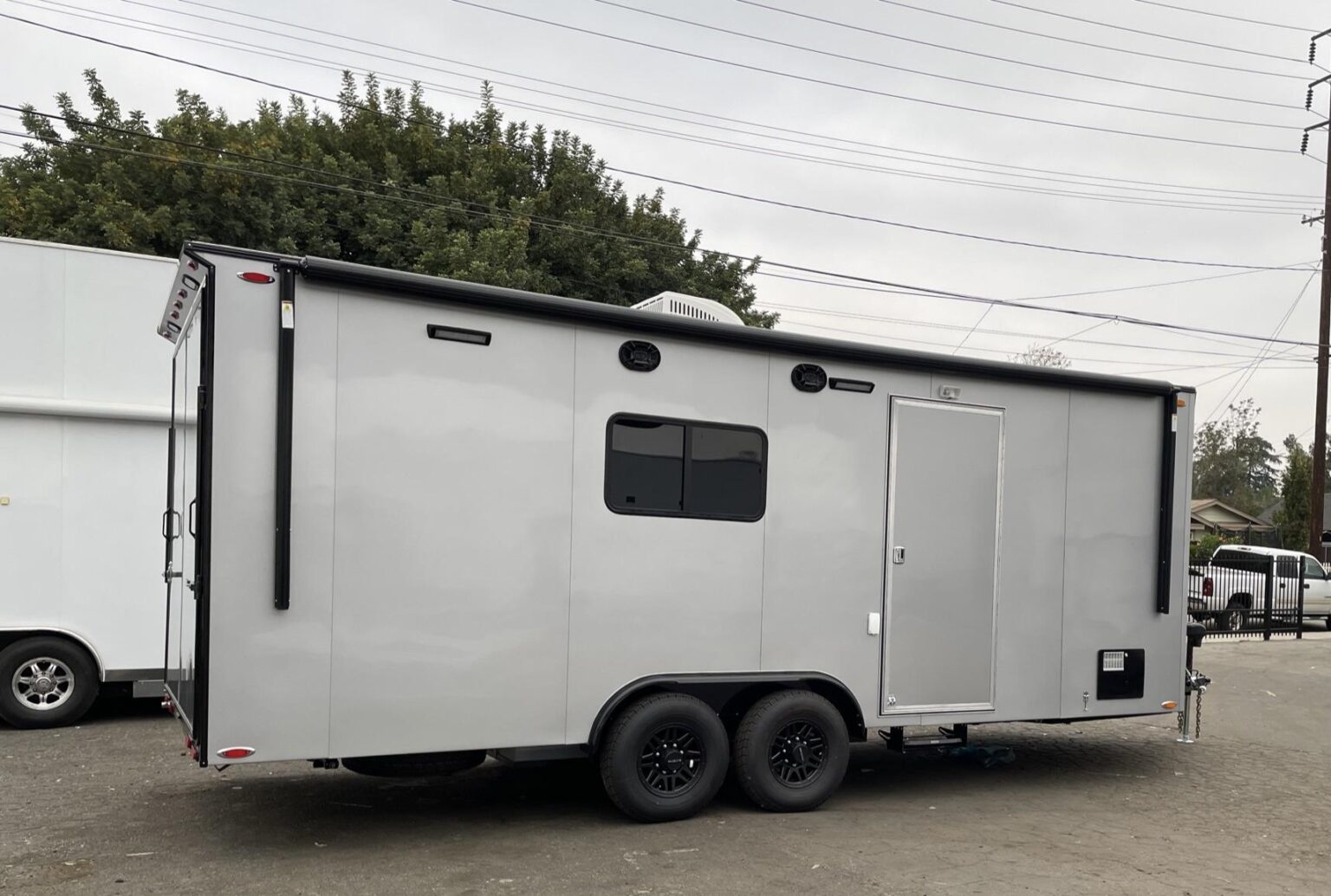 Enclosed Trailers | Universal Trailers | Riverside, CA