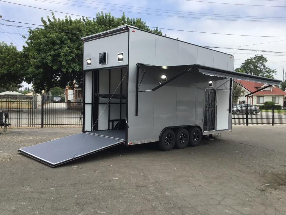 Benefits of Custom Enclosed Trailers | Universal Trailers Blog