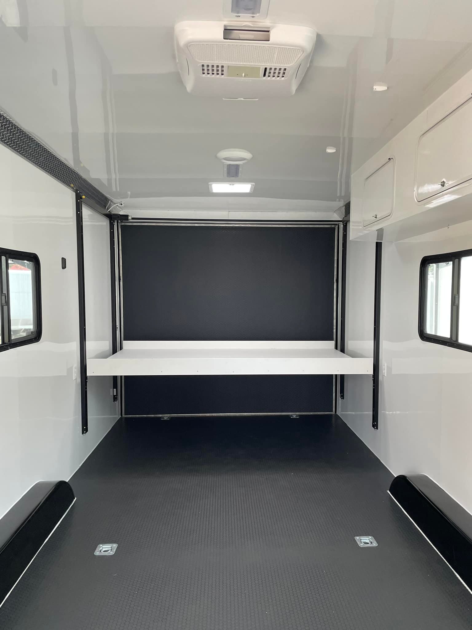 Mobile Classrooms Revolutionizing Education | Universal Trailers
